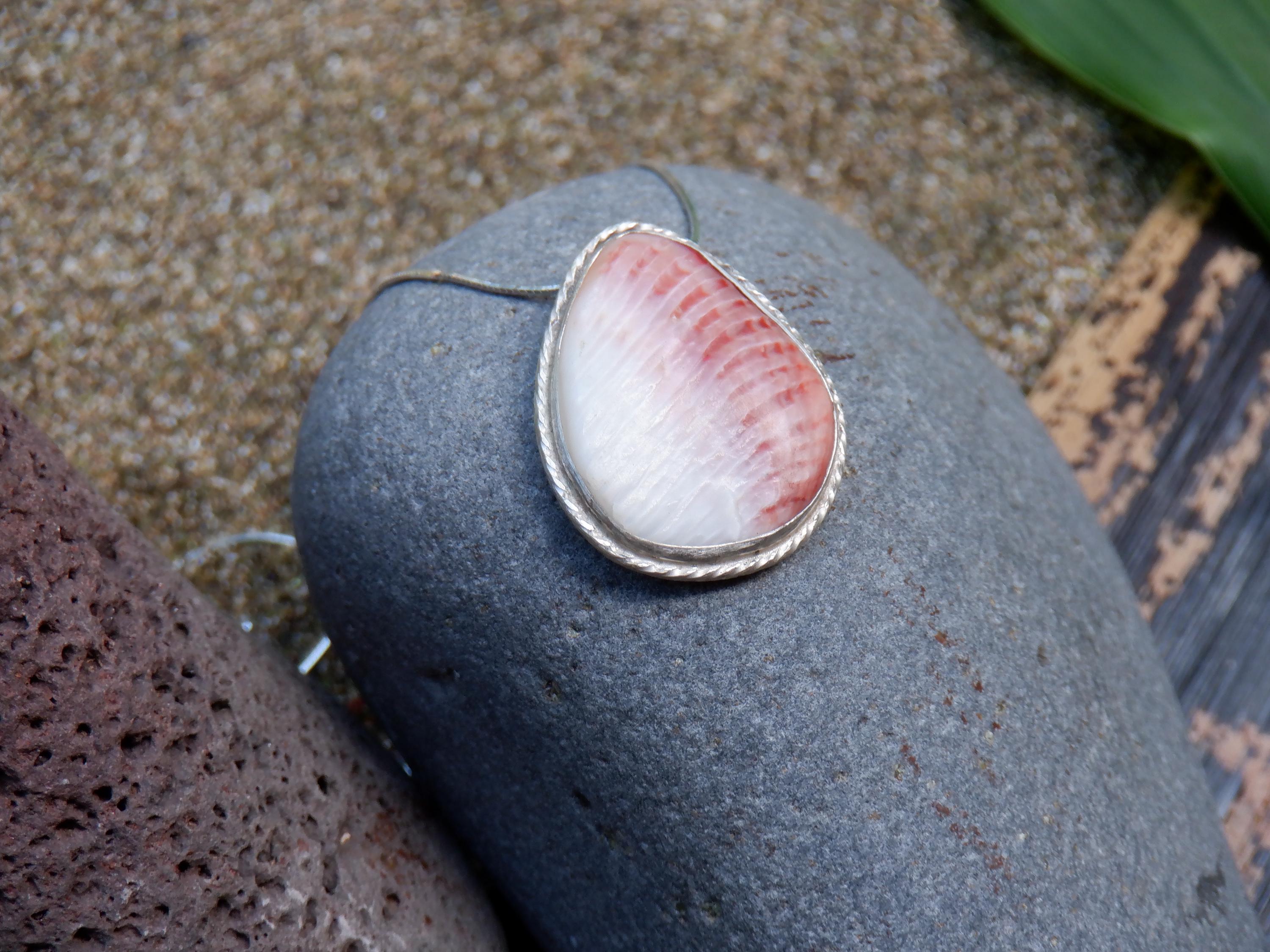 Hawaiian Thorny Oyster / Spiny Scallop Shell Pendant With Sterling ...