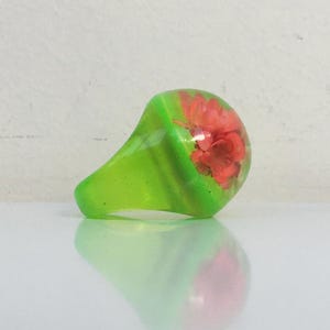 Summer Ring Size 5 (15.75mm) Lucite Acrylic Plastic Ring, Abstraction ...
