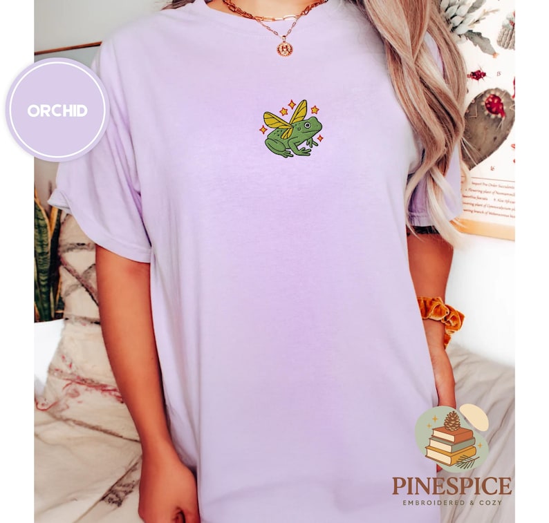 Faerie Frog Shirt, Embroidered Fairycore Frog Tee, Cottagecore Frog T ...