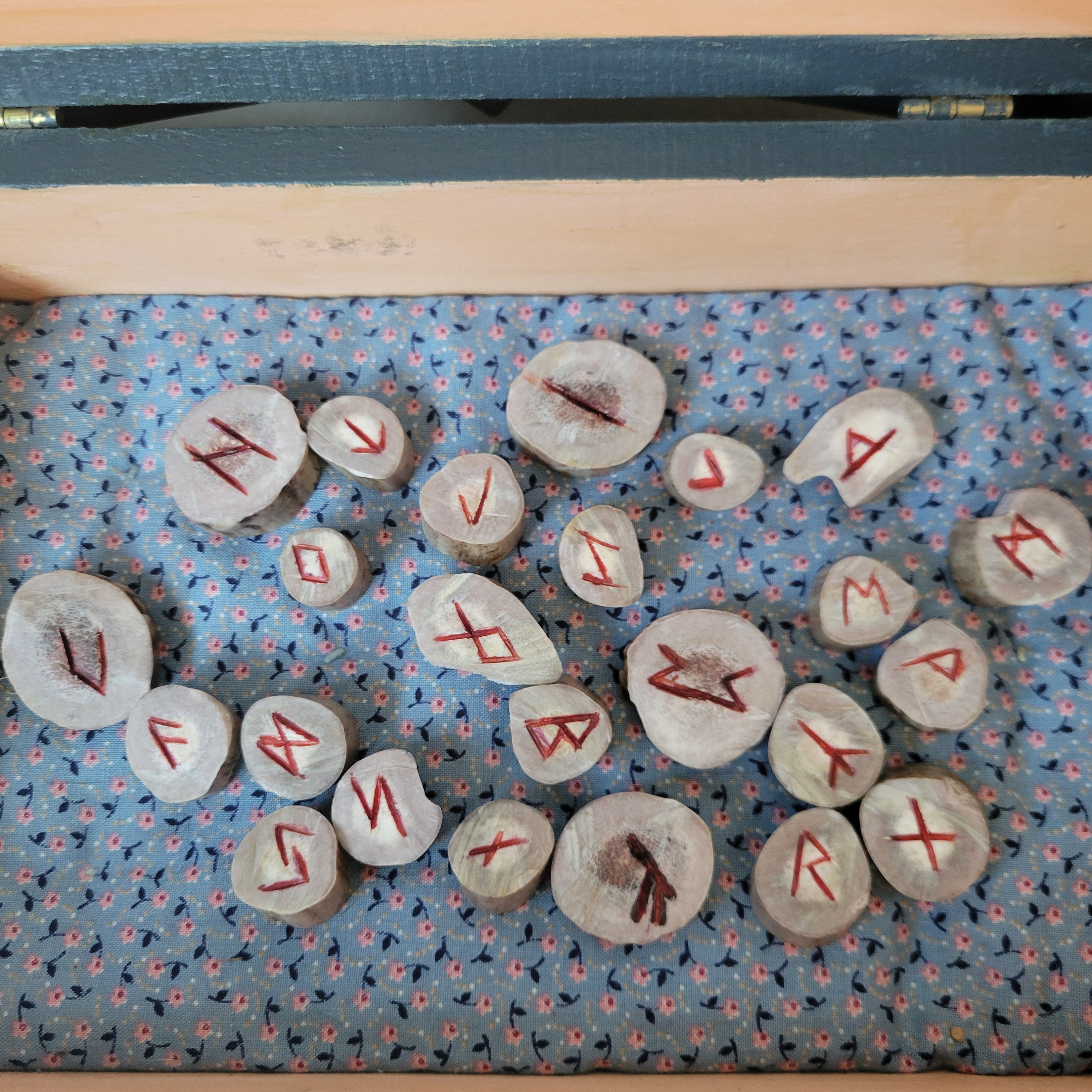 Elder Futhark Runes Set: White Tail Deer Antler - Etsy