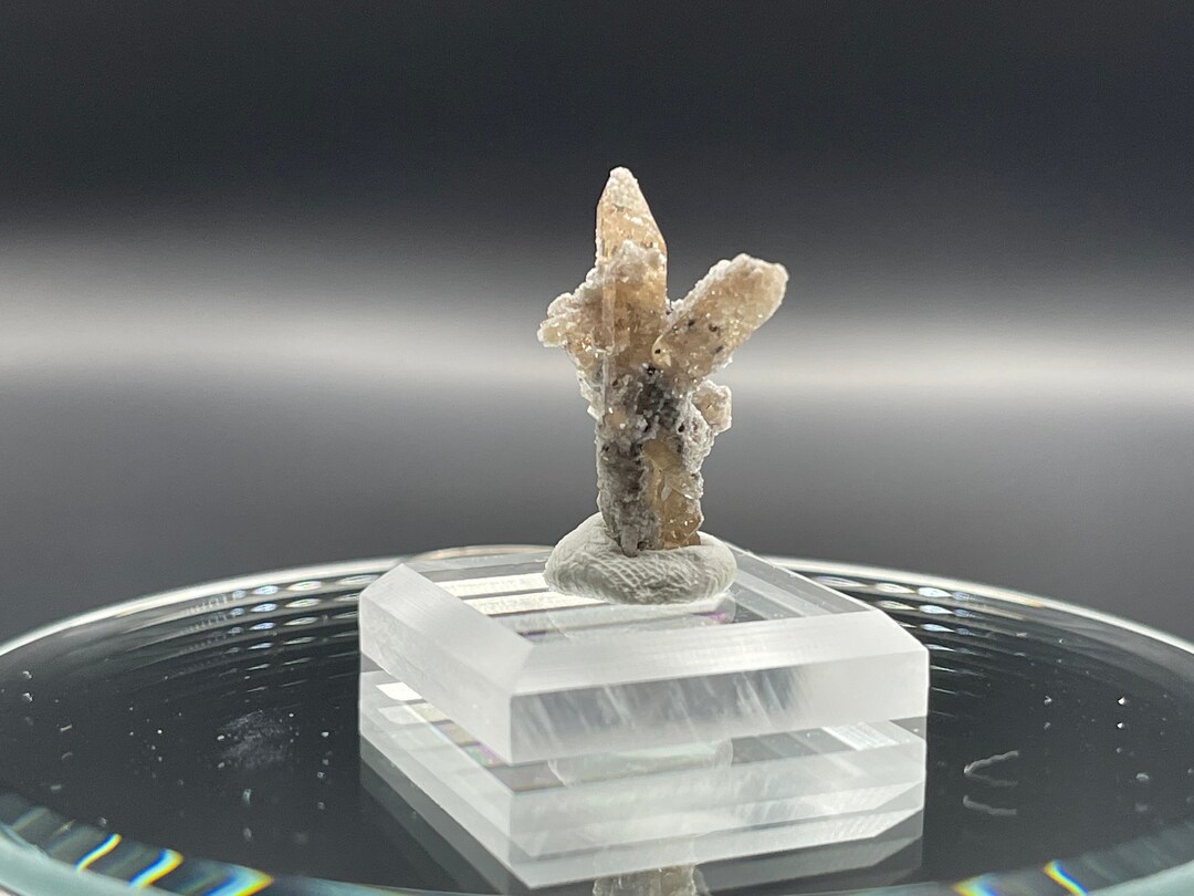 2.03 Gram, Terminated Champagne Topaz Crystal Cluster From Topaz ...
