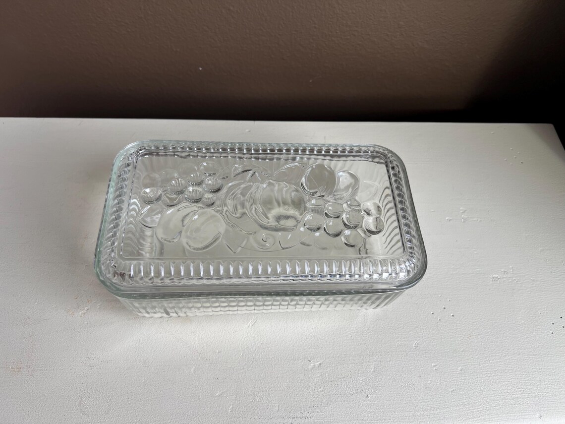 Vintage Clear Glass Refrigerator Dish Embossed Fruit Lid Ribbed Sides ...