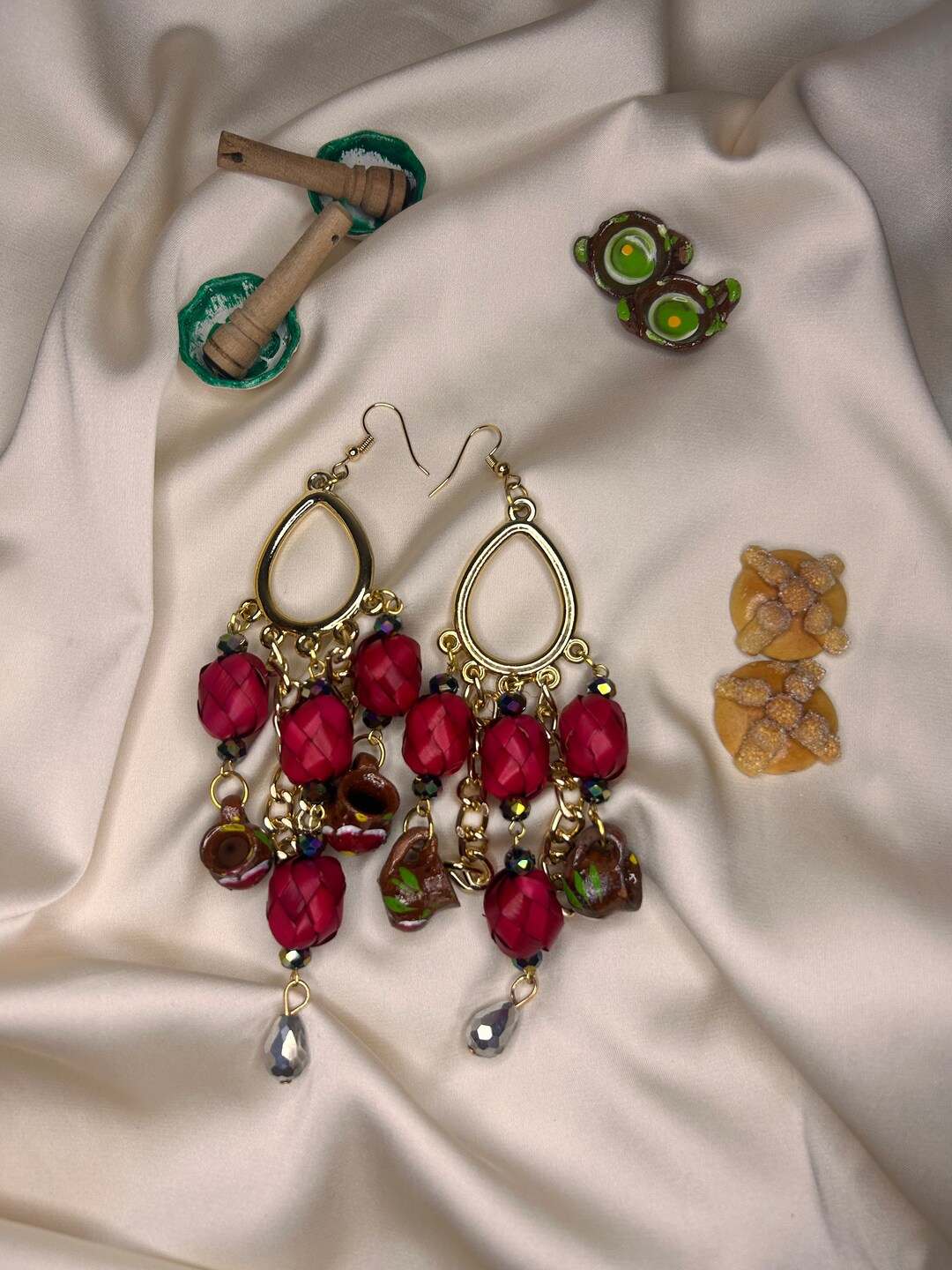 Mexican Earrings. Mexican Artesanal Palm Leaf and Clay Earrings ...