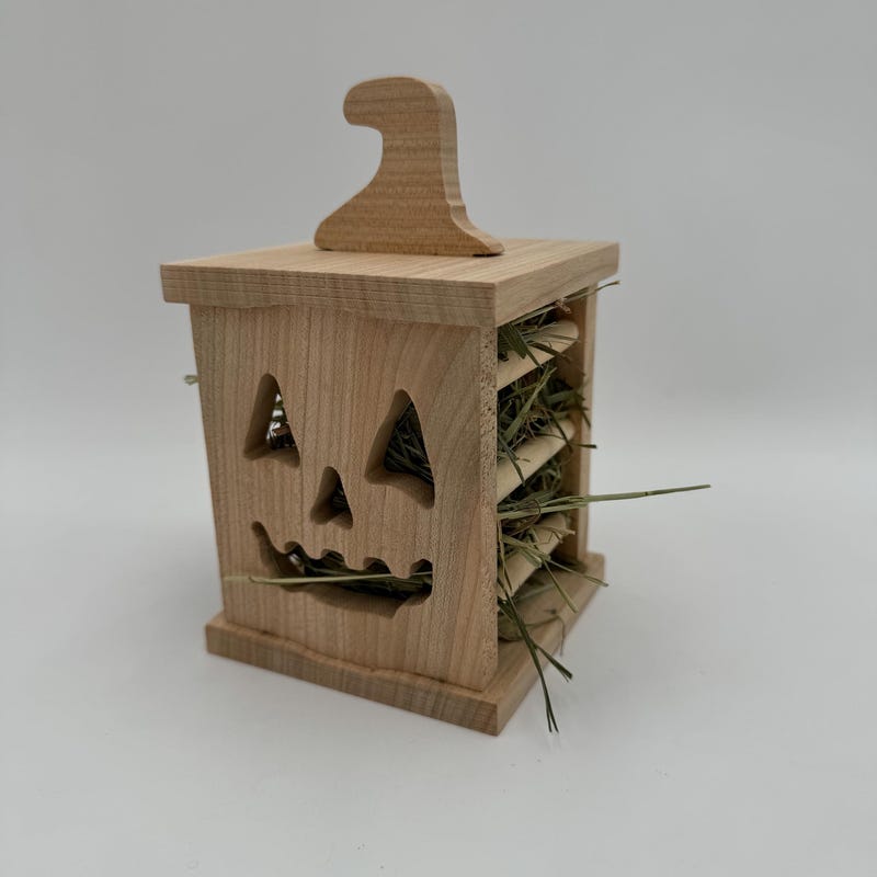 Rabbit Hay Feeder - Etsy