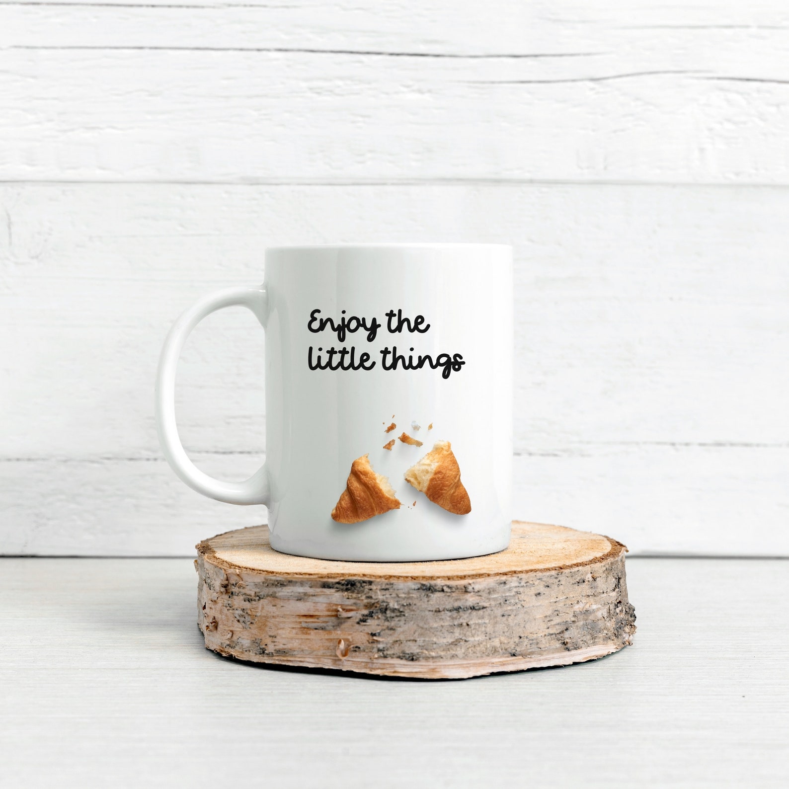 Spicy Ramen Font Handwritten Script Font, Modern Font, Cursive Font ...