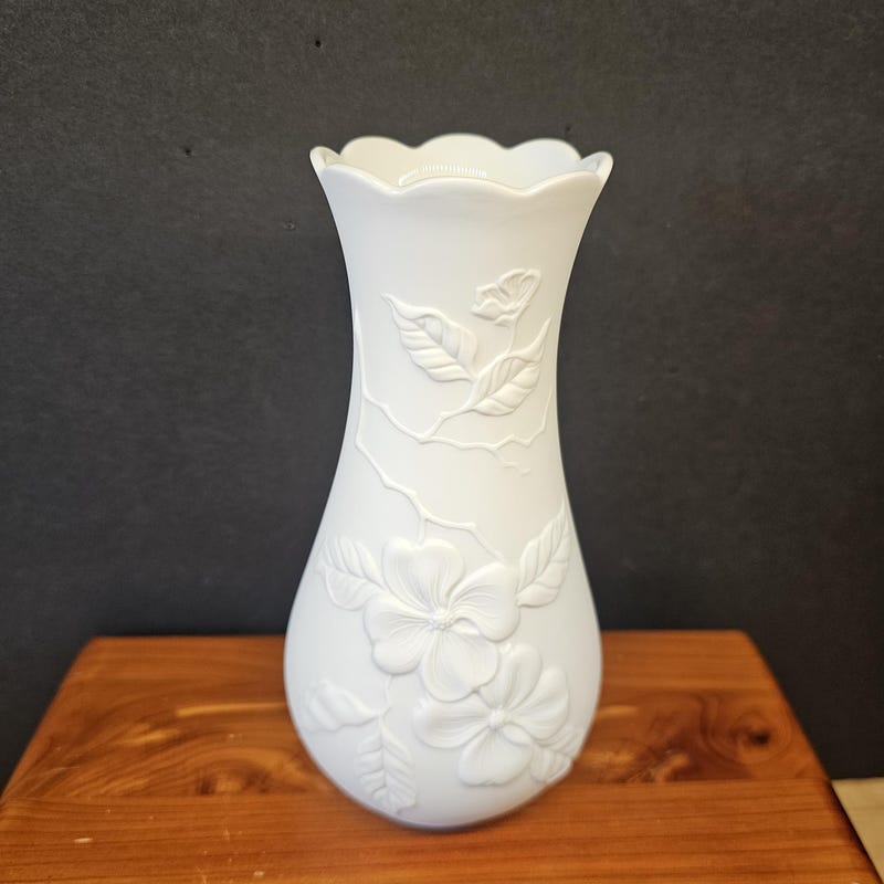Kaiser Germany M. Frey Vase - Etsy