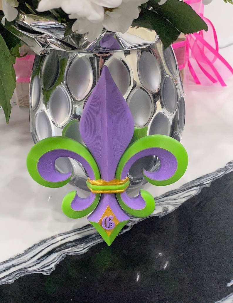 Fleur De Lis Artistry With Custom Letter - Versatile Wall Hanging and ...