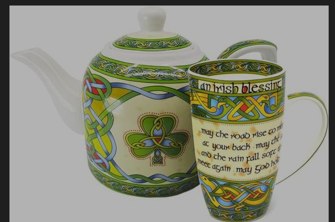 2pc Nice Irish Pottery Vintage Style Royal Tara Bone China Shamrock ...