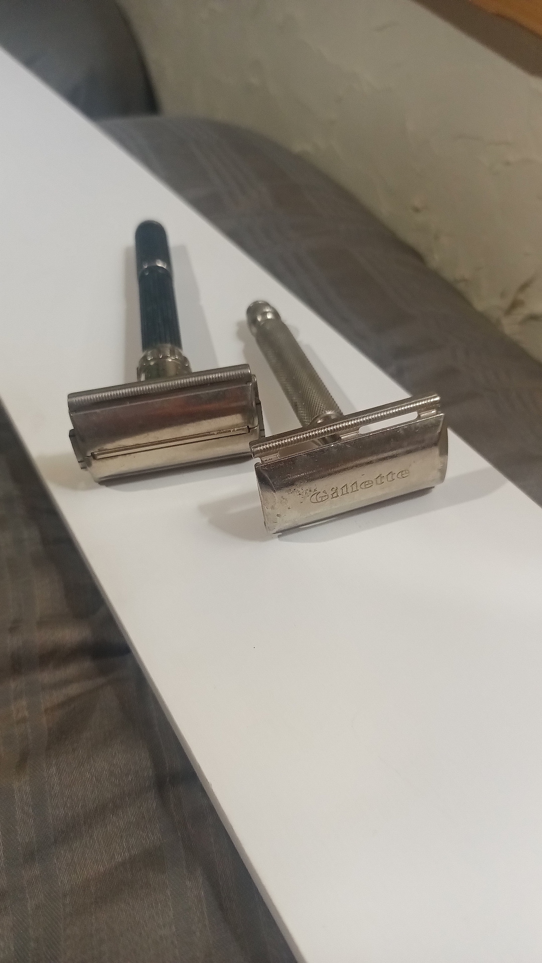 Lot of 2 Vintage Gillette Razors - Etsy
