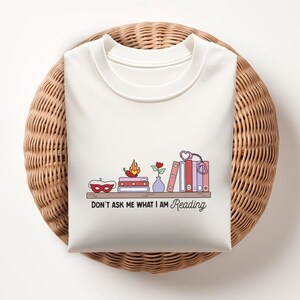 Dont Ask Me What I Am Reading PNG SVG, Trendy Cute Bookish Clipart ...