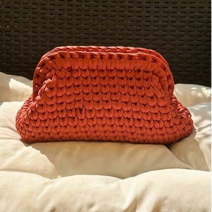 Easy Crochet Clutch Pattern With Frame | Beginner Click Clack Bag ...