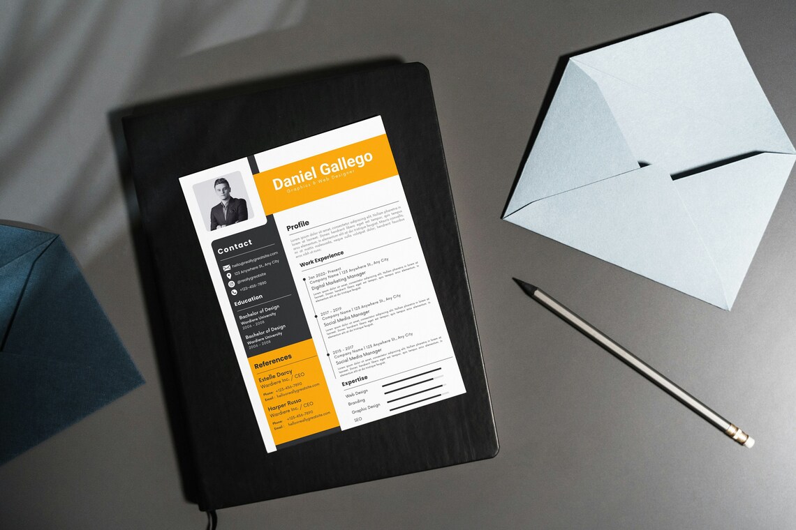 Editable Graphics & Website Designer Resume Template With Photo, Canva ...