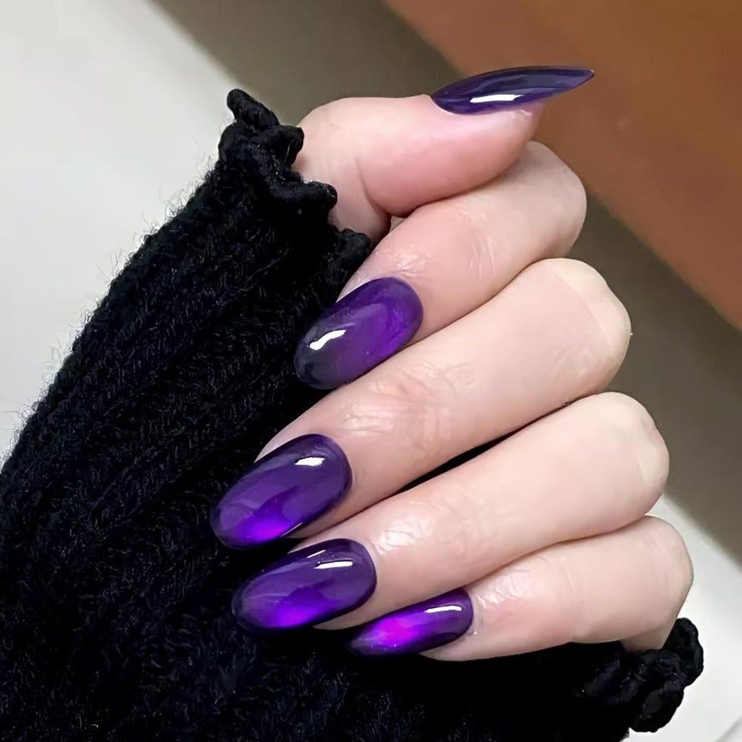 Handmade Starry Purple Cat Eye Press on Nails Temptation Purple Aurora ...