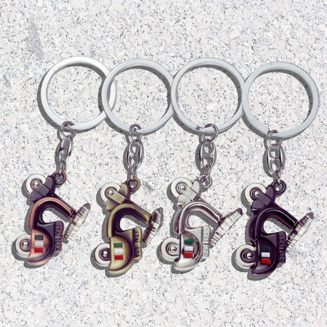 3D Movable Wheel Motorcycle Keychain, Mini Metal Bicycle Pendant ...