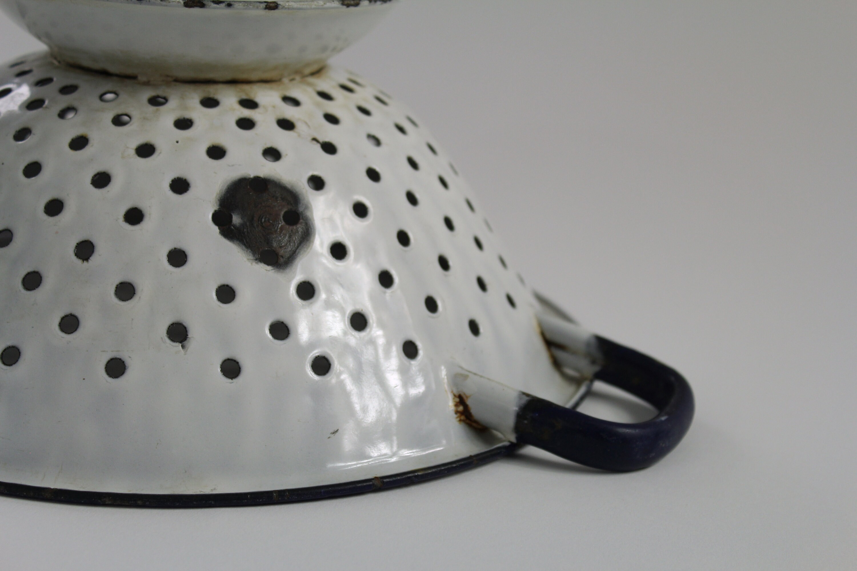 Vintage Blue and White Enamelware Colander / 1940s / Gardening ...