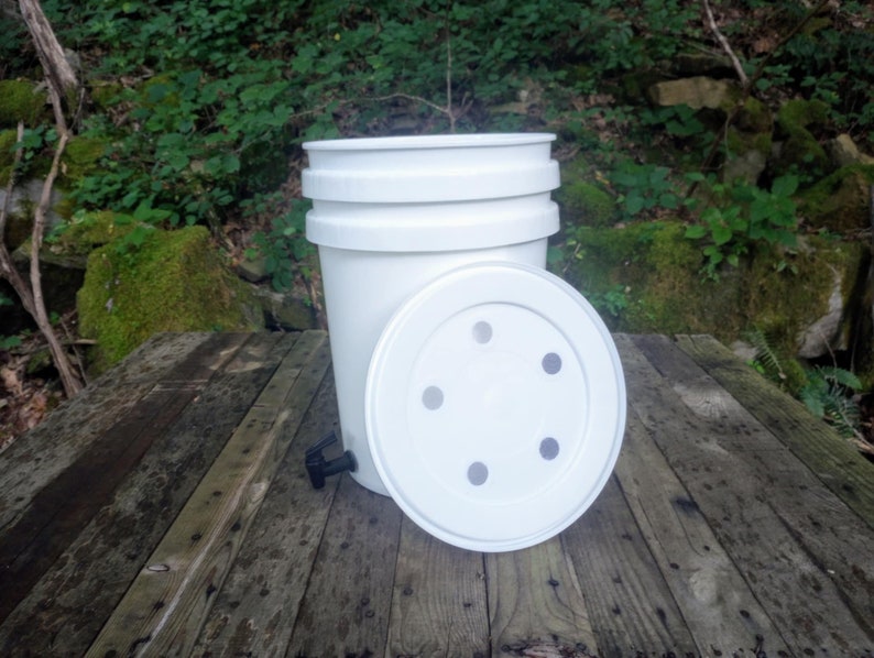 Worm Compost Bucket Kitchen Vermicompost Farm - Etsy