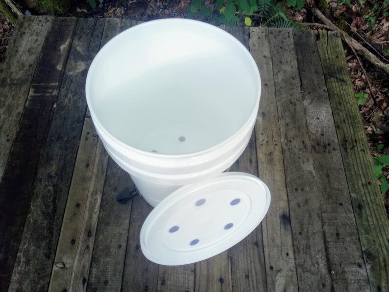 Worm Compost Bucket Kitchen Vermicompost Farm - Etsy