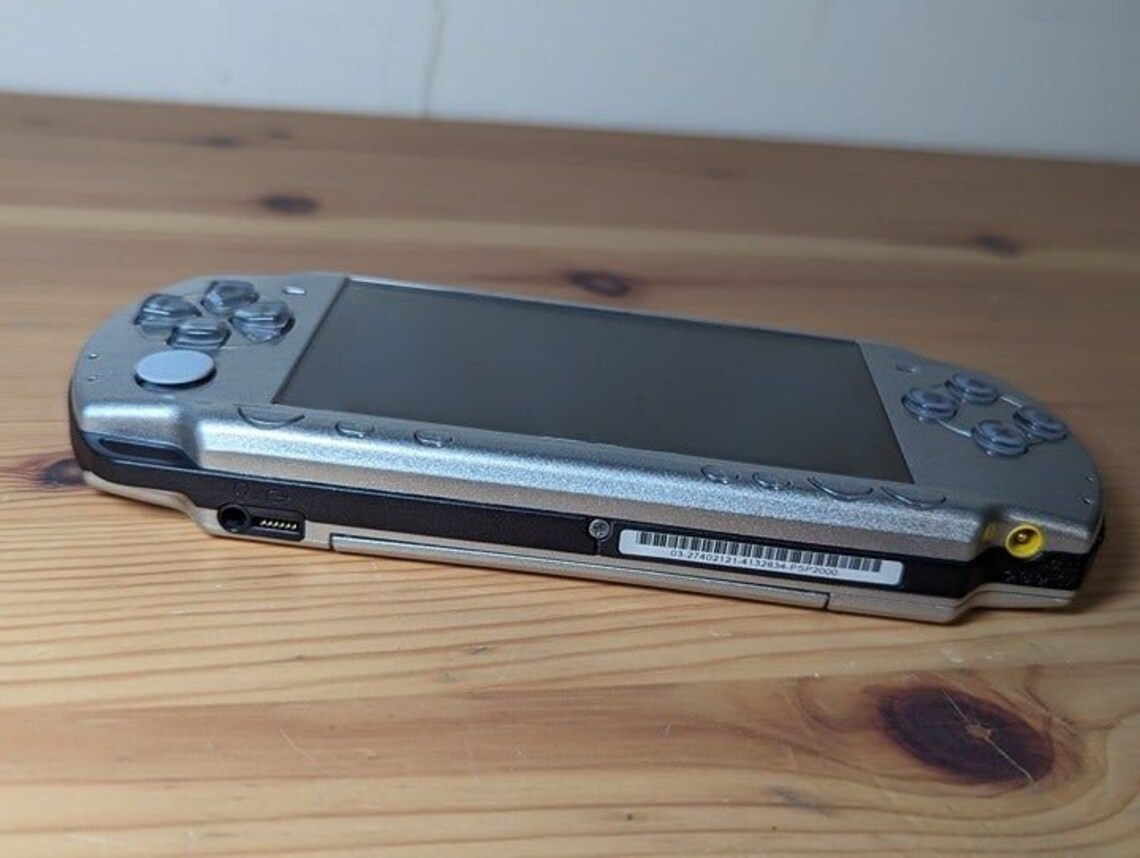 RARE Sony PSP 2000 Final Fantasy 7 10th Anniversary LE Preloaded - Etsy UK