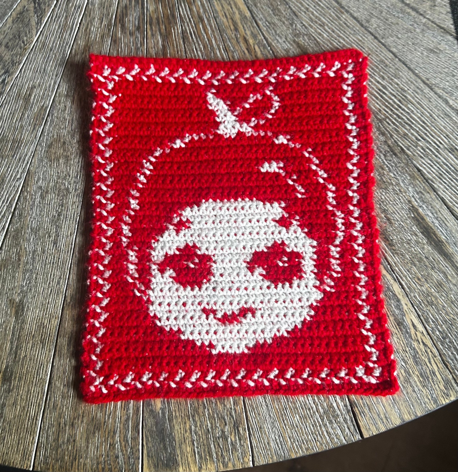 Apple Sonny Angel Inspired Crochet Tapestry Pattern - Etsy