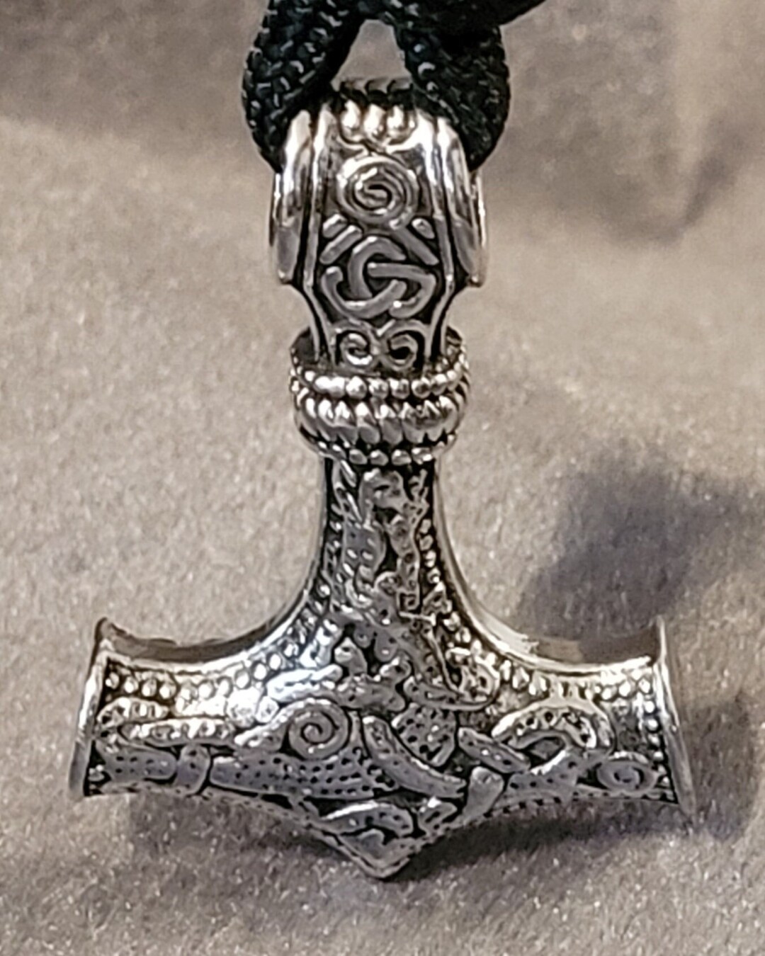 Veteran Made, Silver Mjolnir Keychain, Handmade Paracord, Mjolnir ...