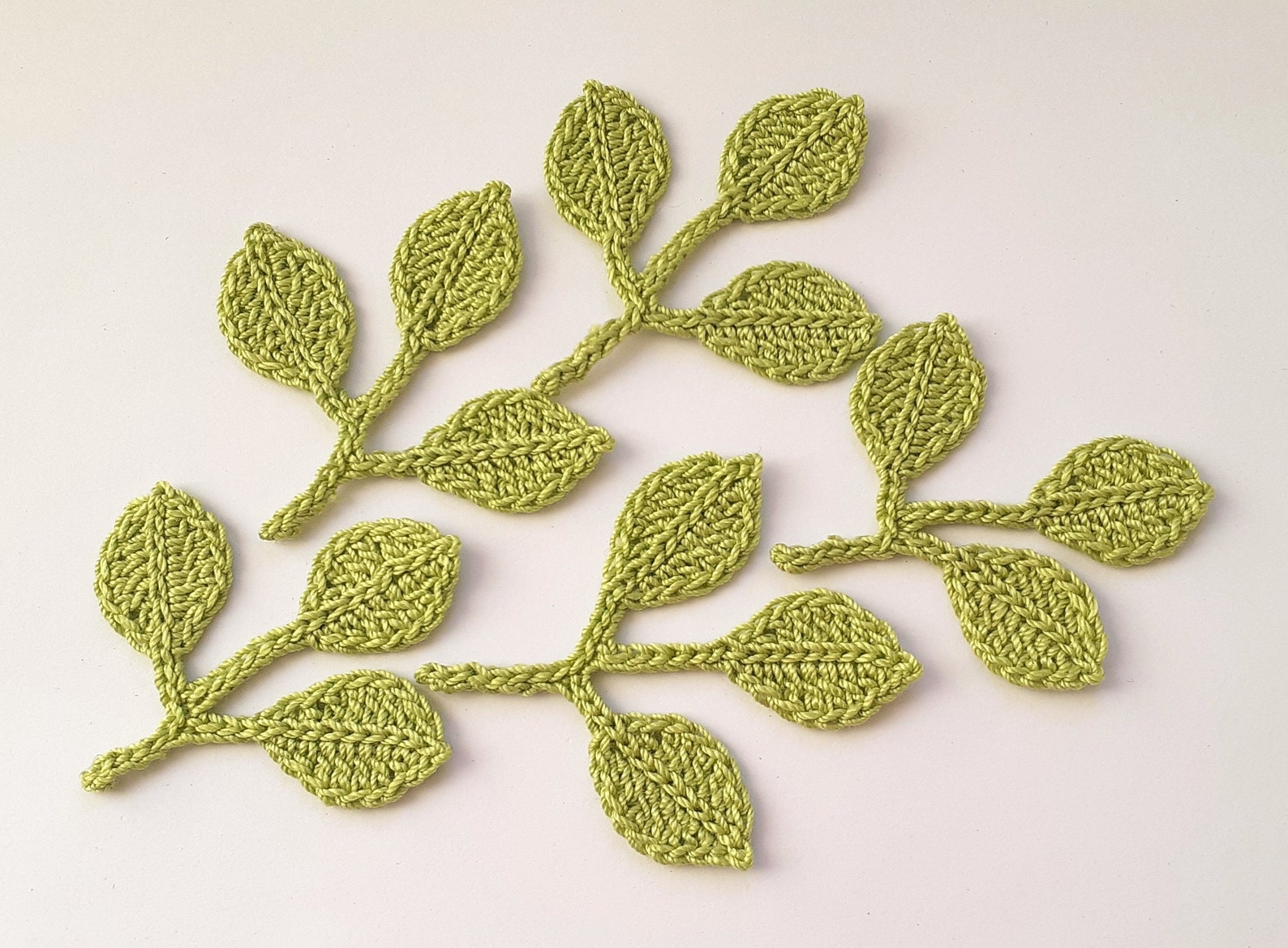 Easy Crochet Branch With Leaves Pattern Detailed Tutorial Crochet Lace Pattern Crochet Easy ...