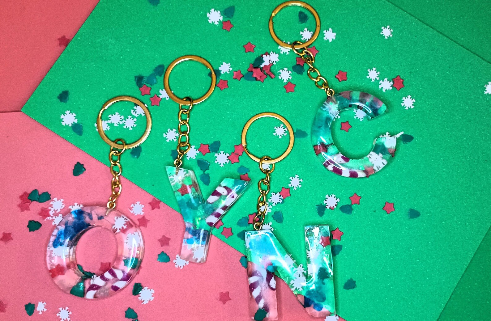 Christmas Keychains With Epoxy Resin for Keys Are a Fun and - Etsy
