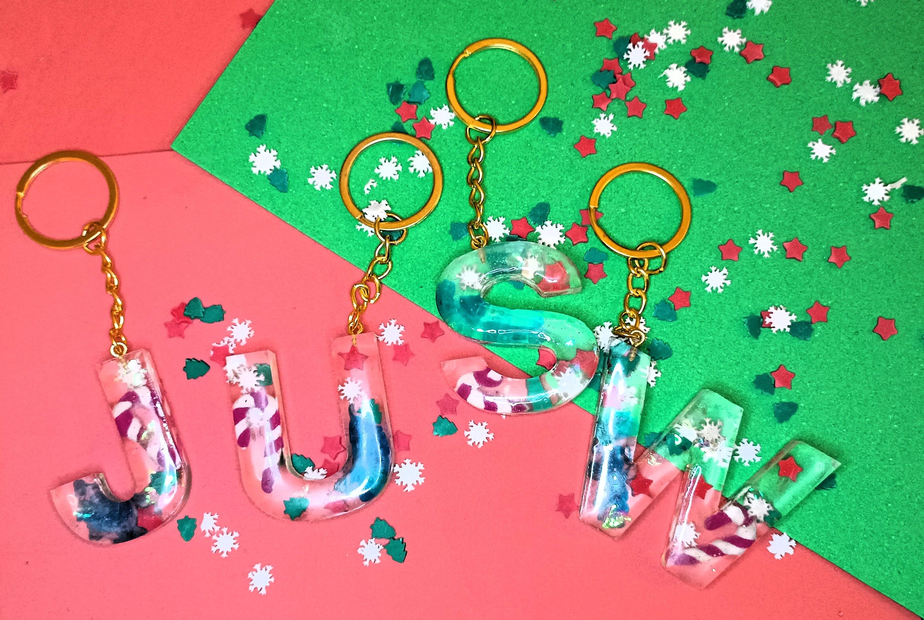 Christmas Keychains With Epoxy Resin for Keys Are a Fun and - Etsy