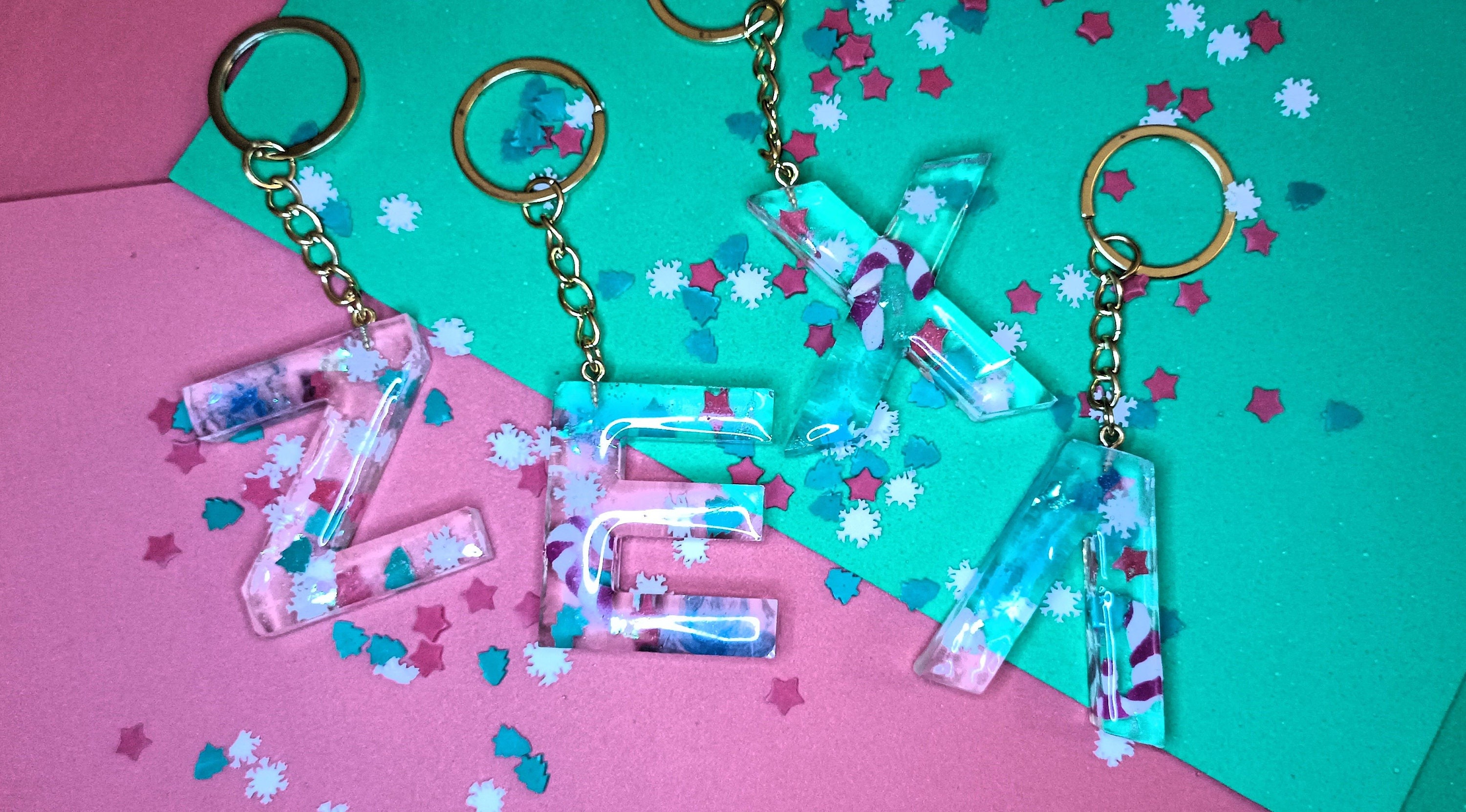 Christmas Keychains With Epoxy Resin for Keys Are a Fun and - Etsy
