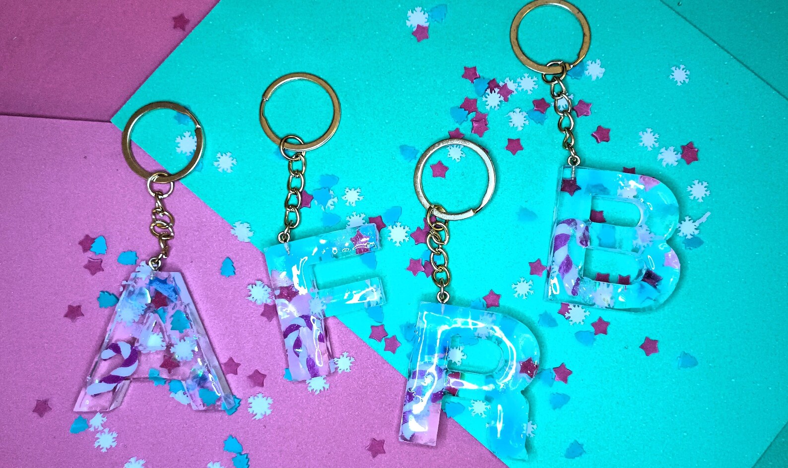 Christmas Keychains With Epoxy Resin for Keys Are a Fun and - Etsy