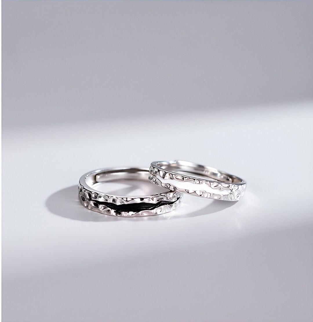 Unique Black and White Tear Ring, 3D Effect Couples Ring, One Size ...