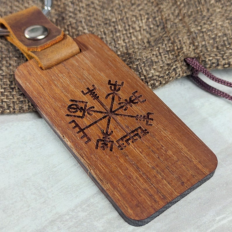 Viking Compass Wooden Keychain, Runes Vegvisir Leather Key Ring ...