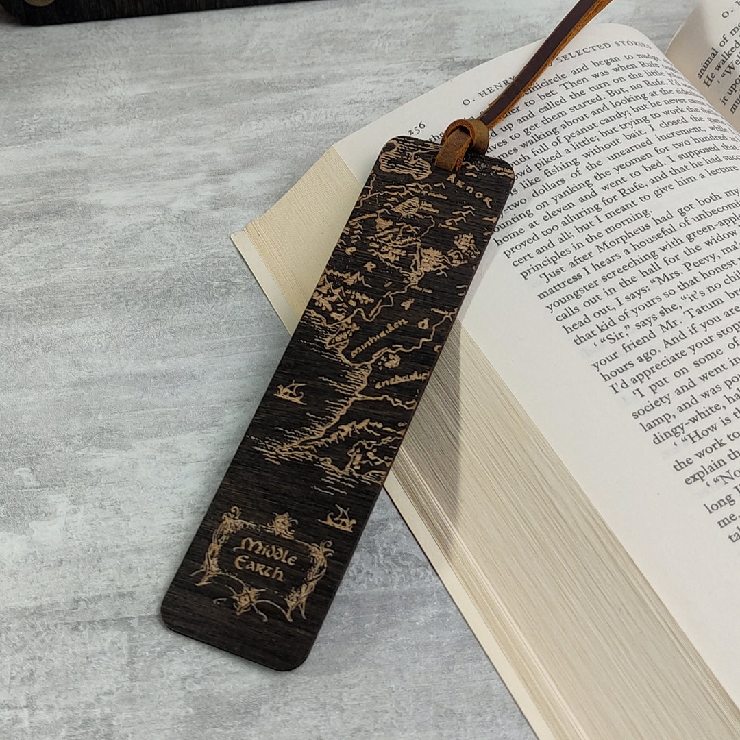 Middle Earth Map Bookmark, LOTR Wooden Bookmark, Leather and Wood ...