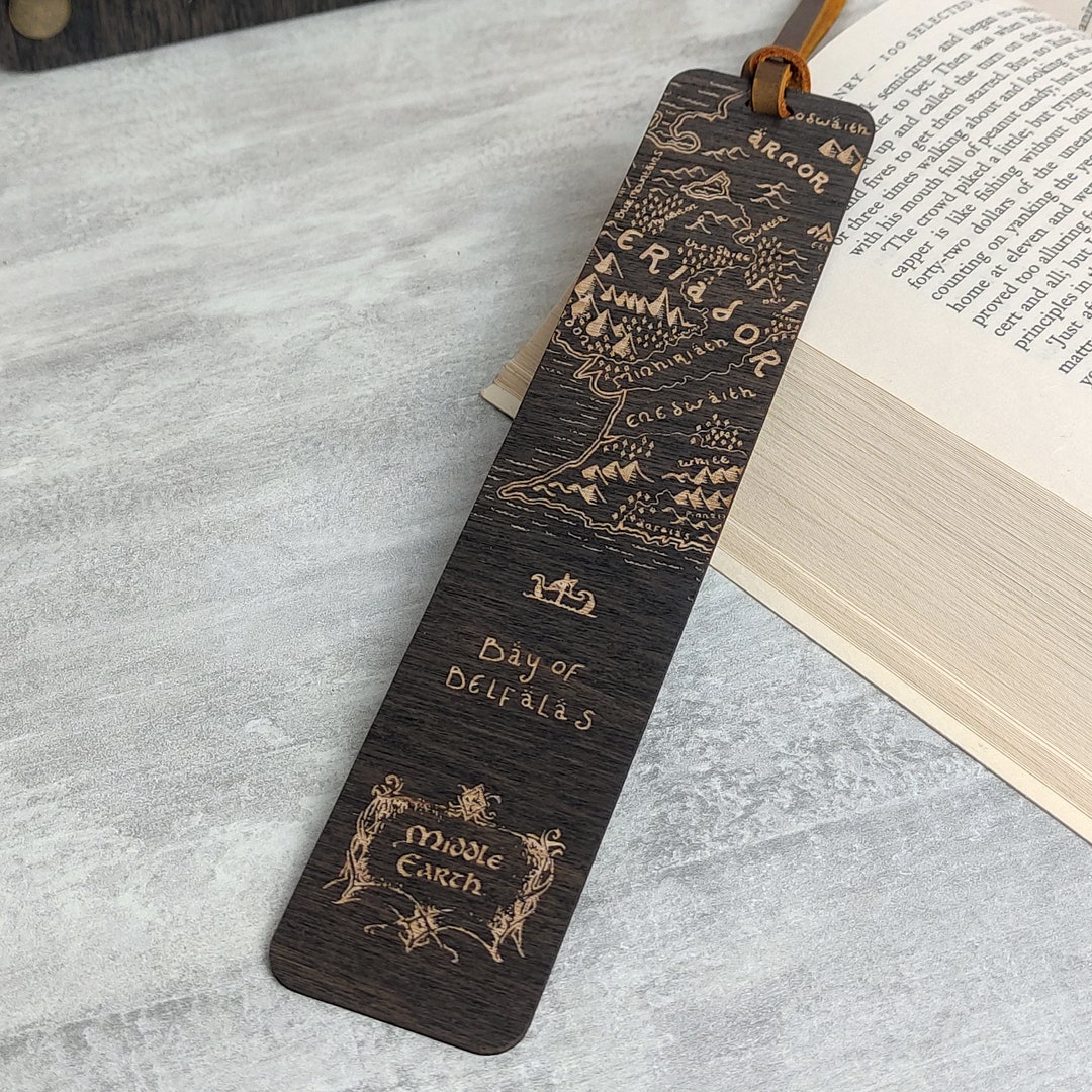 Middle Earth Map Bookmark, LOTR Wooden Bookmark, Leather and Wood ...