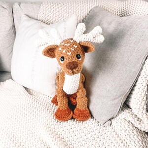 LOW SEW Deer Crochet Pattern Reindeer Amigurumi Pattern DIY Crochet ...