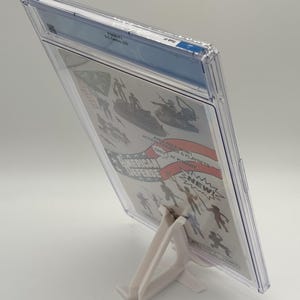 CUSTOM Graded Comic Stand/ FLOATING Comic Display! - Etsy