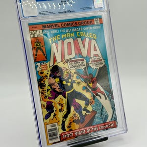 CUSTOM Graded Comic Stand/ FLOATING Comic Display! - Etsy