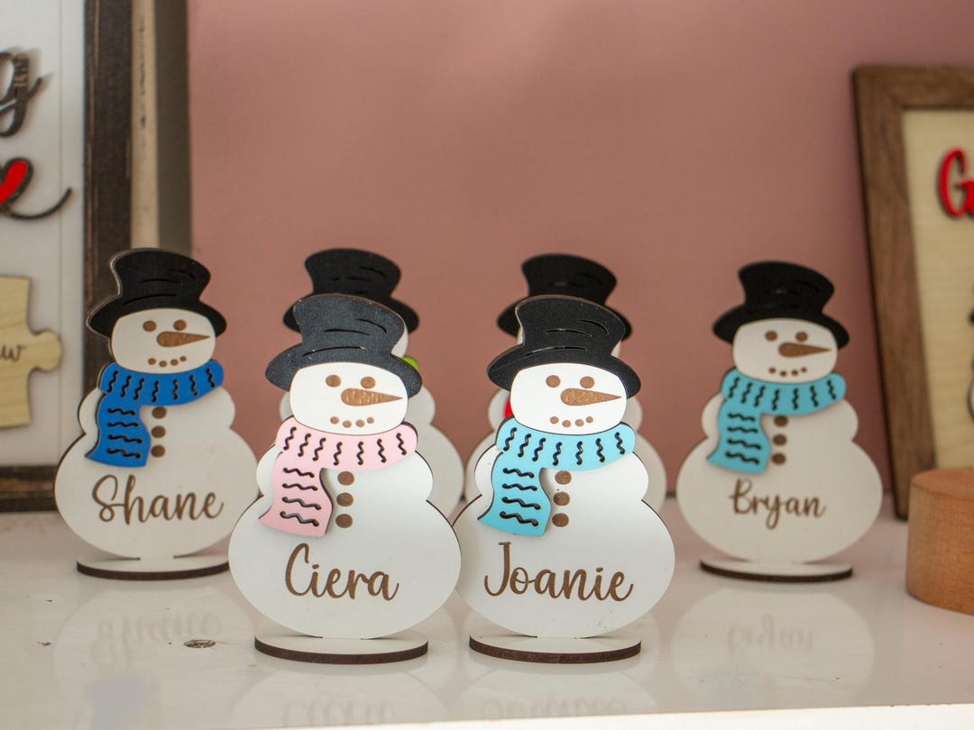 Personalized Snowman Christmas Place Card Holder: Engraved Wooden Table ...