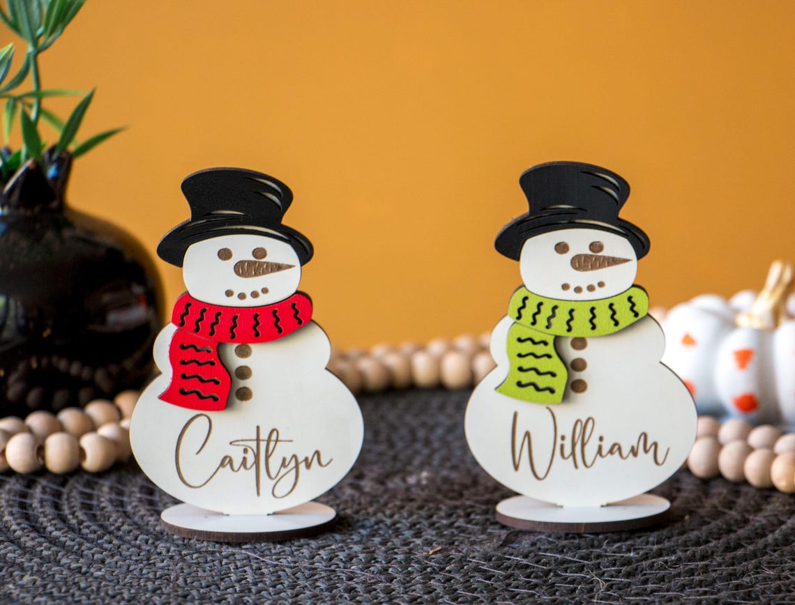 Personalized Wooden Snowman Place Card: Christmas Table Decoration - Etsy