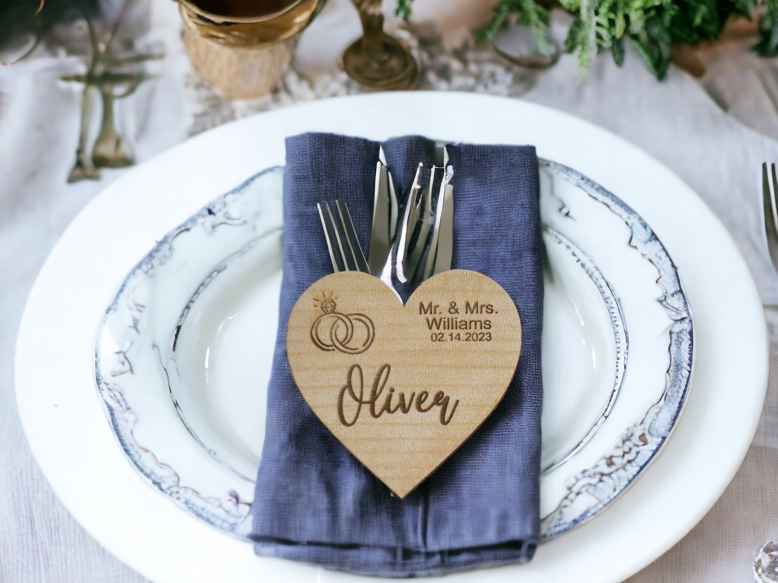 Personalized Wedding Place Name Settings Heart Shape Wedding Name Tags ...