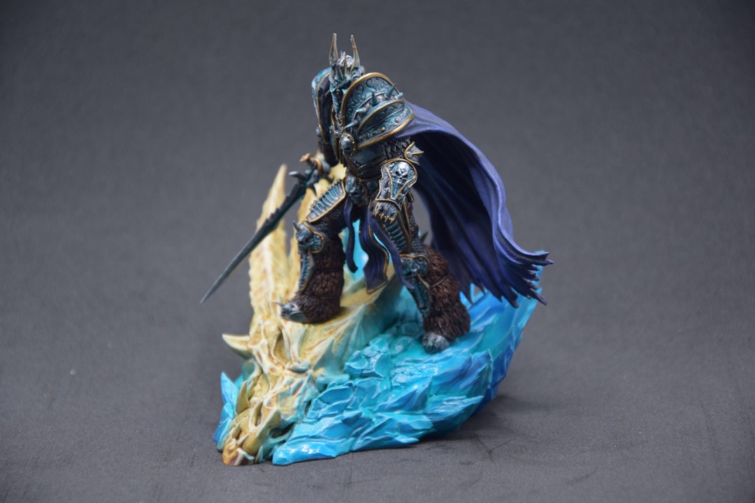Lich King From World of Warcraft 3D Printed Hand Painted Miniature - Etsy