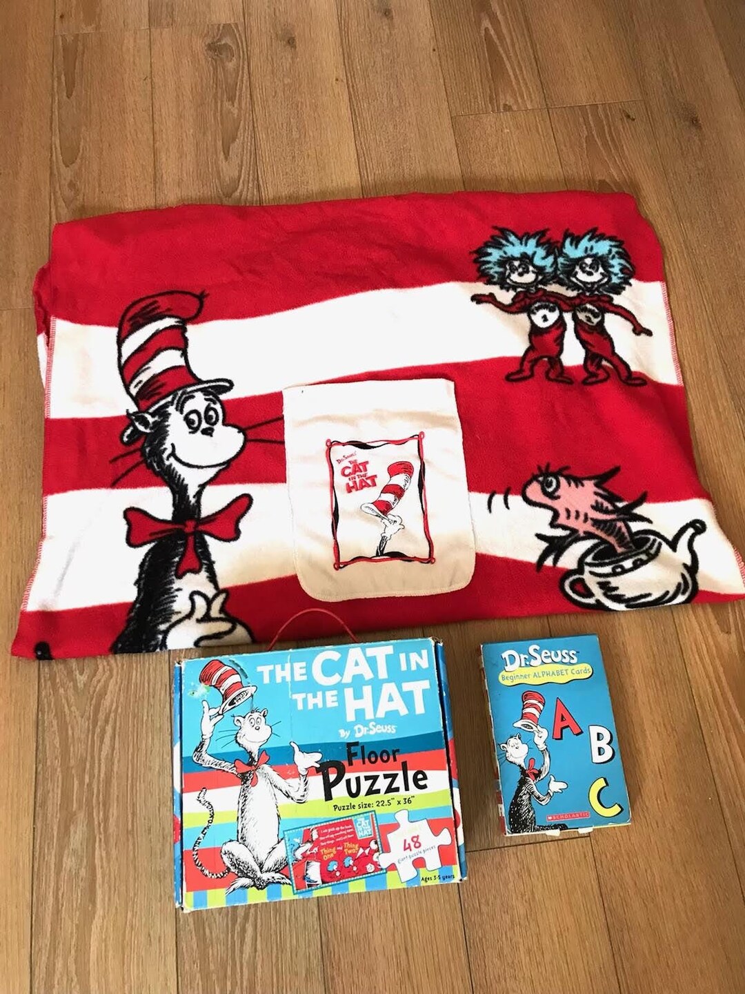 Dr Seuss the Cat in the Hat, Lot of 48 Giant Pieces Floor Puzzle ...