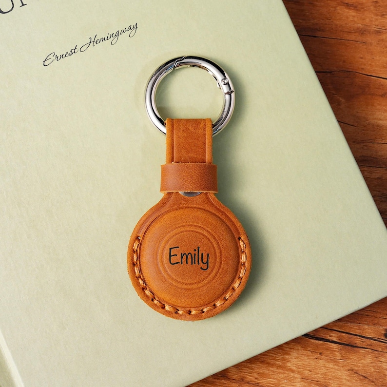 Personalized Leather AirTag Keychain Holder - Handmade Key Ring Case - Etsy