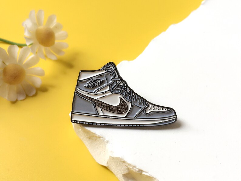 Classic Sneakers Enamel Pin Badge Pin Lapel Pin Collar Pin Gift for Her ...