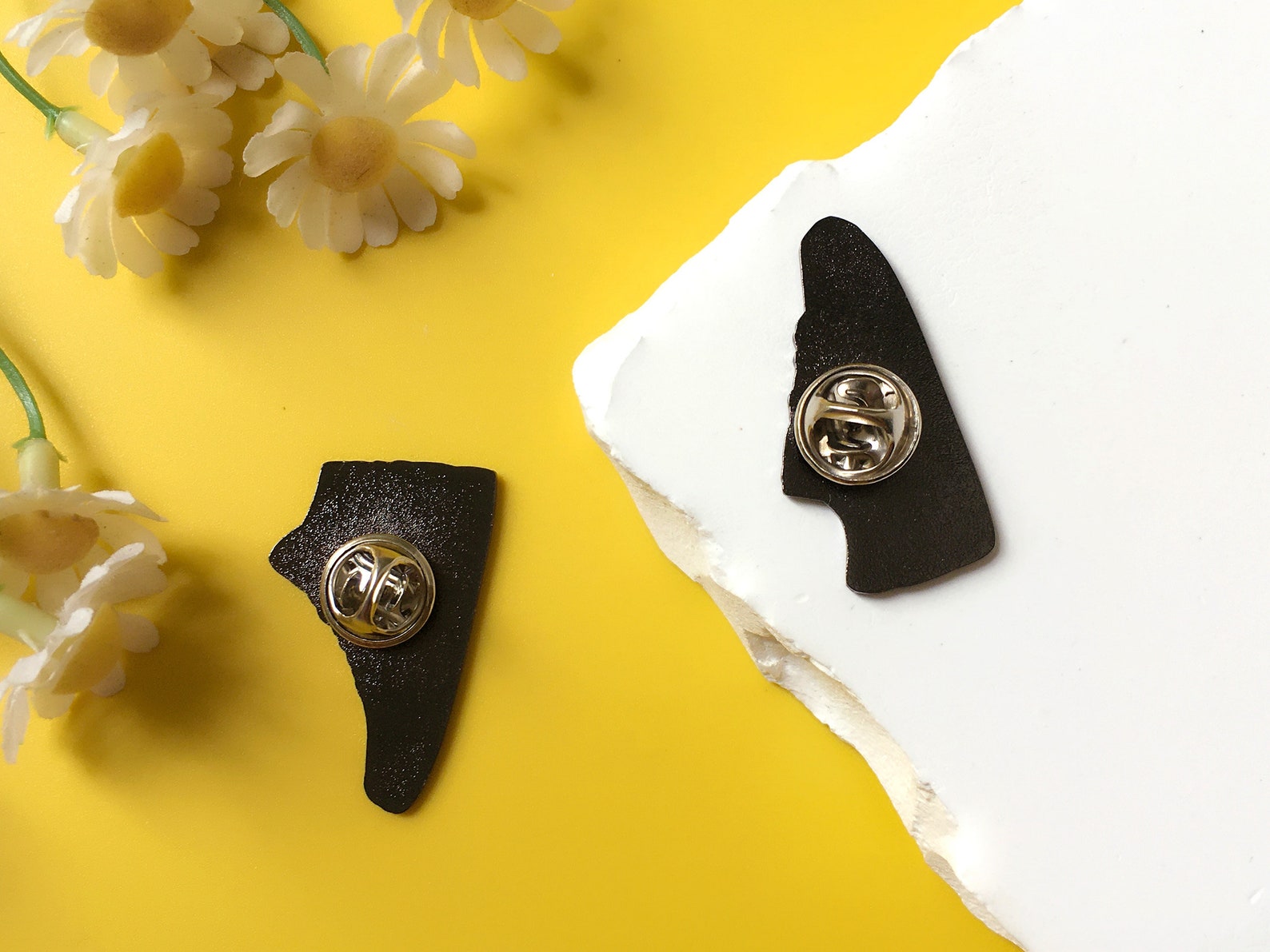 Classic Sneakers Enamel Pin Badge Pin Lapel Pin Collar Pin Gift for Her ...