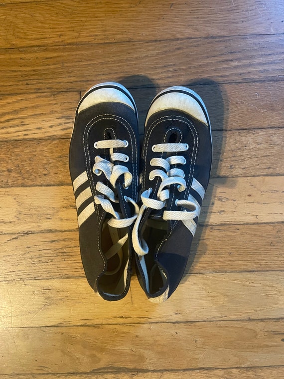 Vintage 60's Converse Chuck Taylors Size 4.5 - Etsy Vintage 60's Converse Chuck Taylors Size 4.5 - Etsy