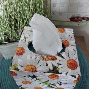 DAISY Tissue Box Cover, Tissue Box Cover, Daisy Decoration, Daisy Decor ...