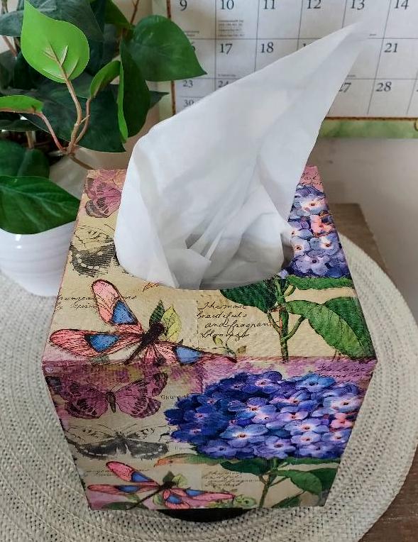 Spring Tissue Box Cover: Hydrangea Accent Decor - Etsy