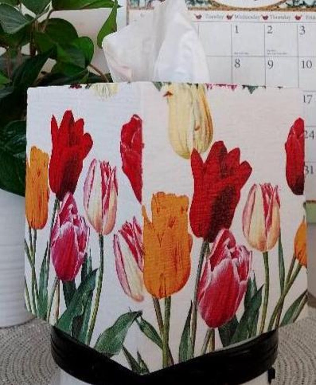 Tulip Tissue Box Cover: Tulip Accent Decor - Etsy