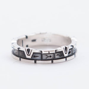 Whole Length Pattern Stargate Ring of Sterling Silver - Etsy Canada