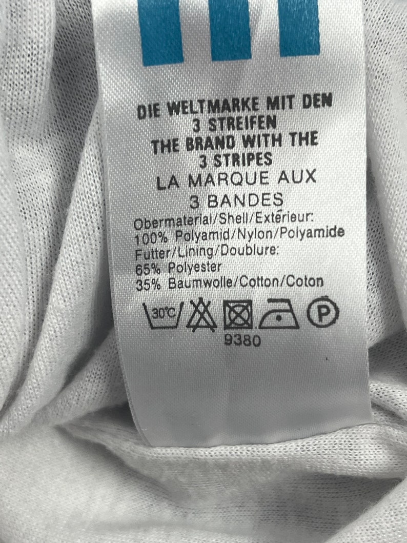 Die Weltmarke Mit Den 3 Streifen